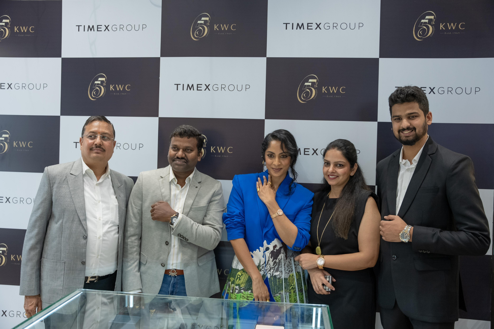 Sriya Reddy unveils special edition Timex and Guess watches at Kamal ...